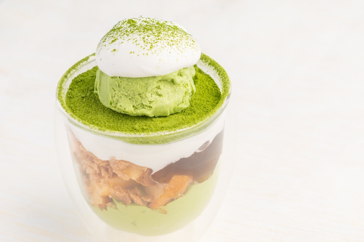Japan’s massive matcha parfait weighs 6 kilos, contains hidden ...
