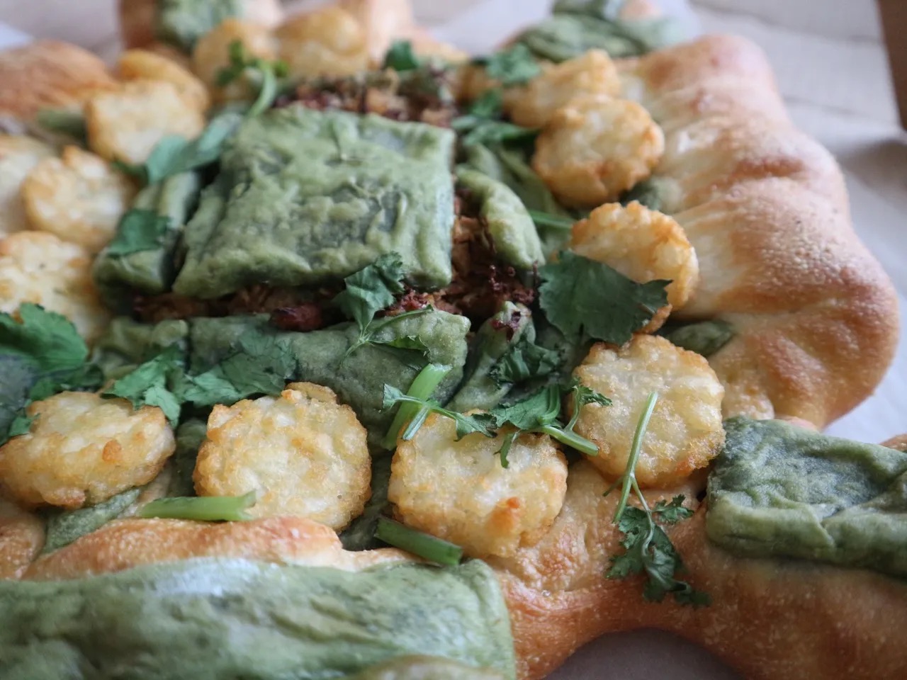 Pizza Hut releases a turtle pizza that looks like a Teenage Mutant ...