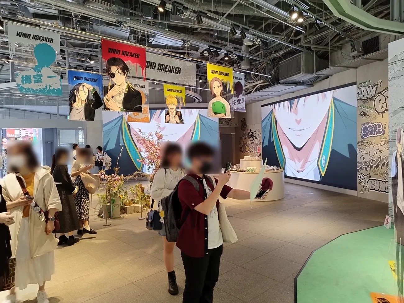 Starbucks at Shibuya Scramble Crossing reopens, but is it really bigger and better than before ...