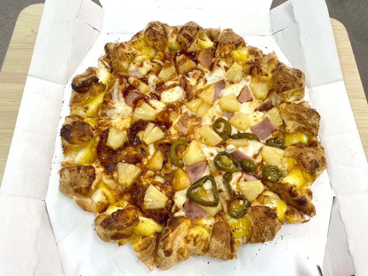 Domino’s Japan’s new pineapple pizza crust: Awesome creation or food ...