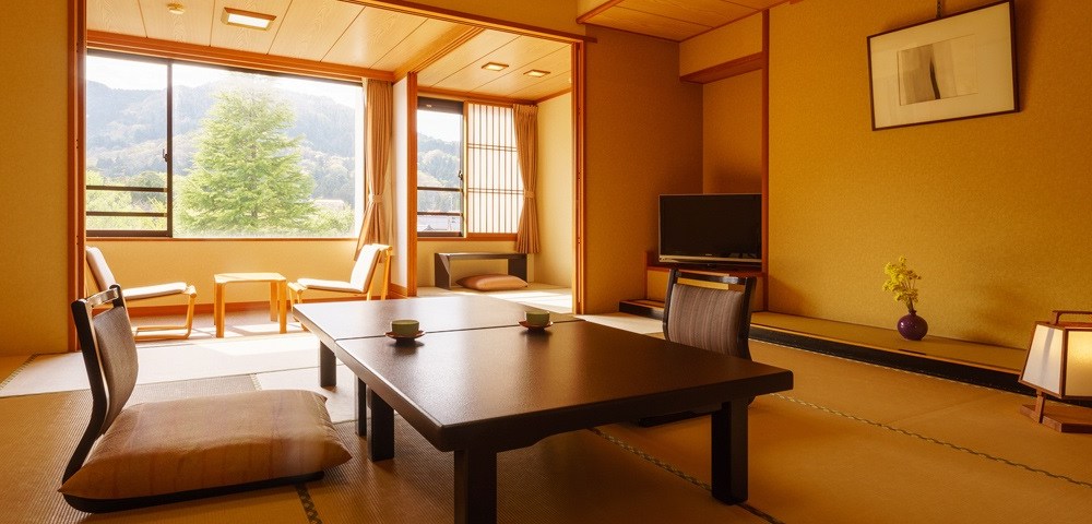 Japanese hot spring inn lets you spend night for under US$1 if you do ...
