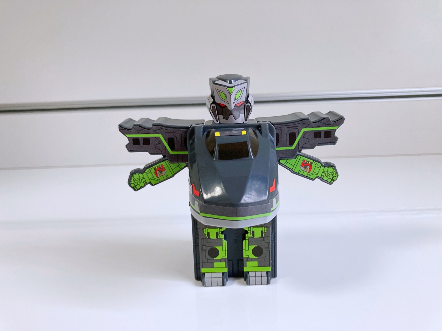 McDonald’s Happy Meals in Japan now come with Shinkansen robots ...