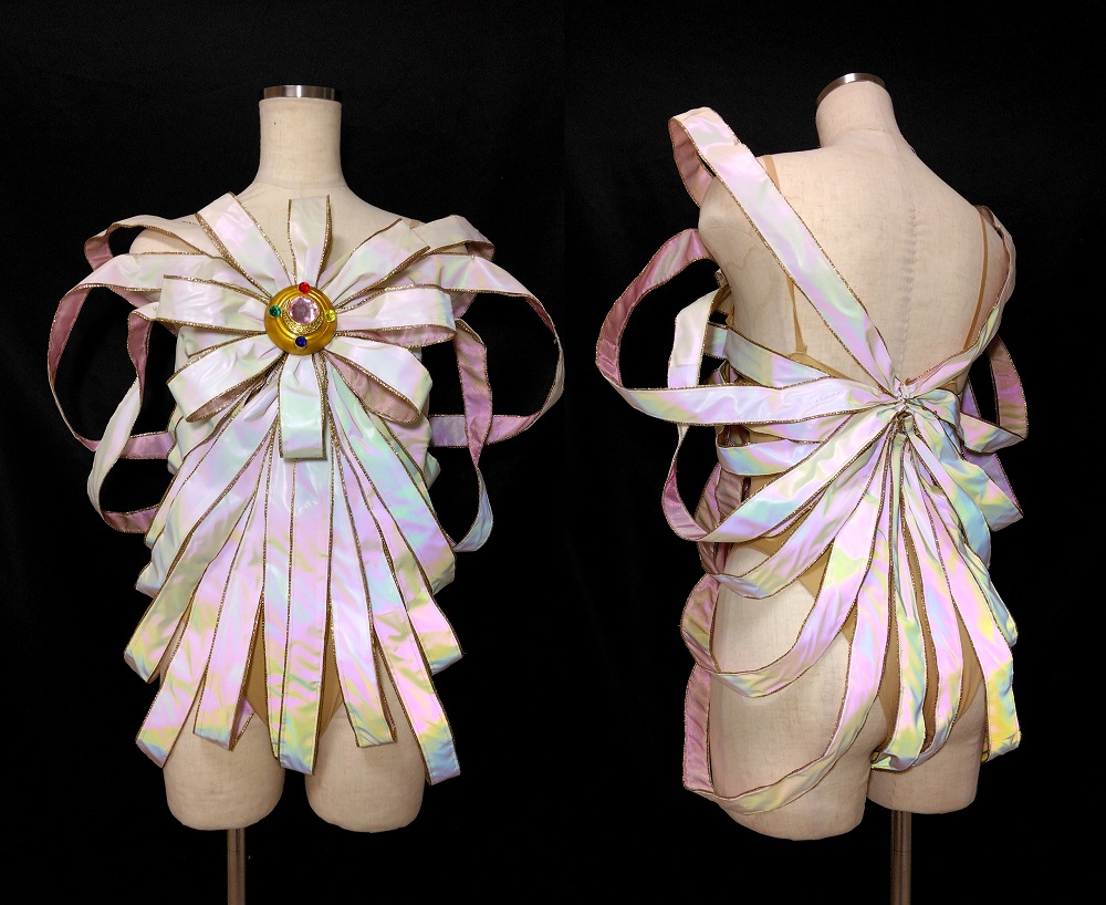 Japanese cosplayer creates amazing outfit: Sailor Moon’s transformation ...
