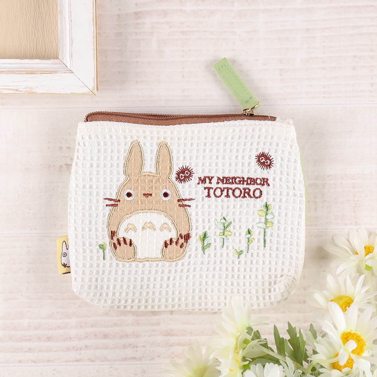 Studio Ghibli releases new waffle bags for My Neighbour Totoro and Kiki ...