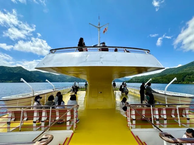 Sorakaze: New Hakone sightseeing cruise boat on Lake Ashi is as ...