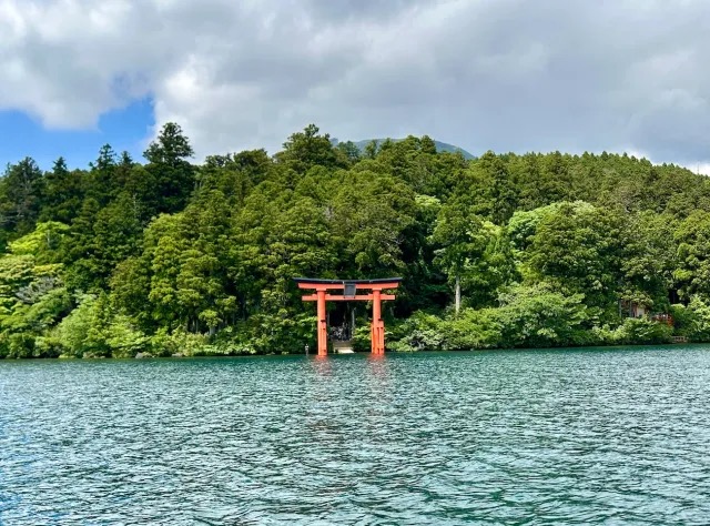 Sorakaze: New Hakone sightseeing cruise boat on Lake Ashi is as ...