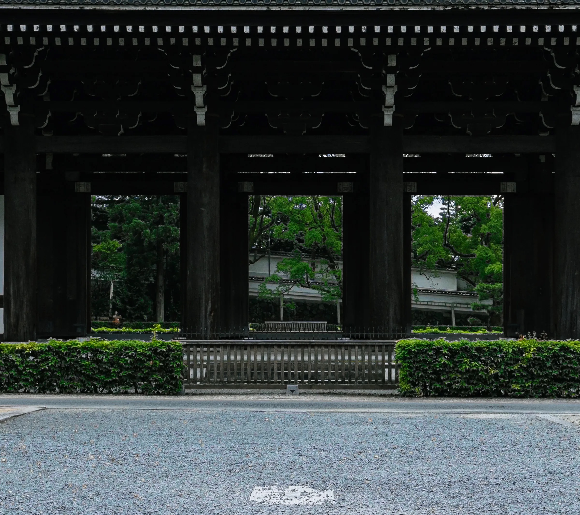 Kyoto’s Tofukuji temple opens secret area above Sanmon Gate to the ...