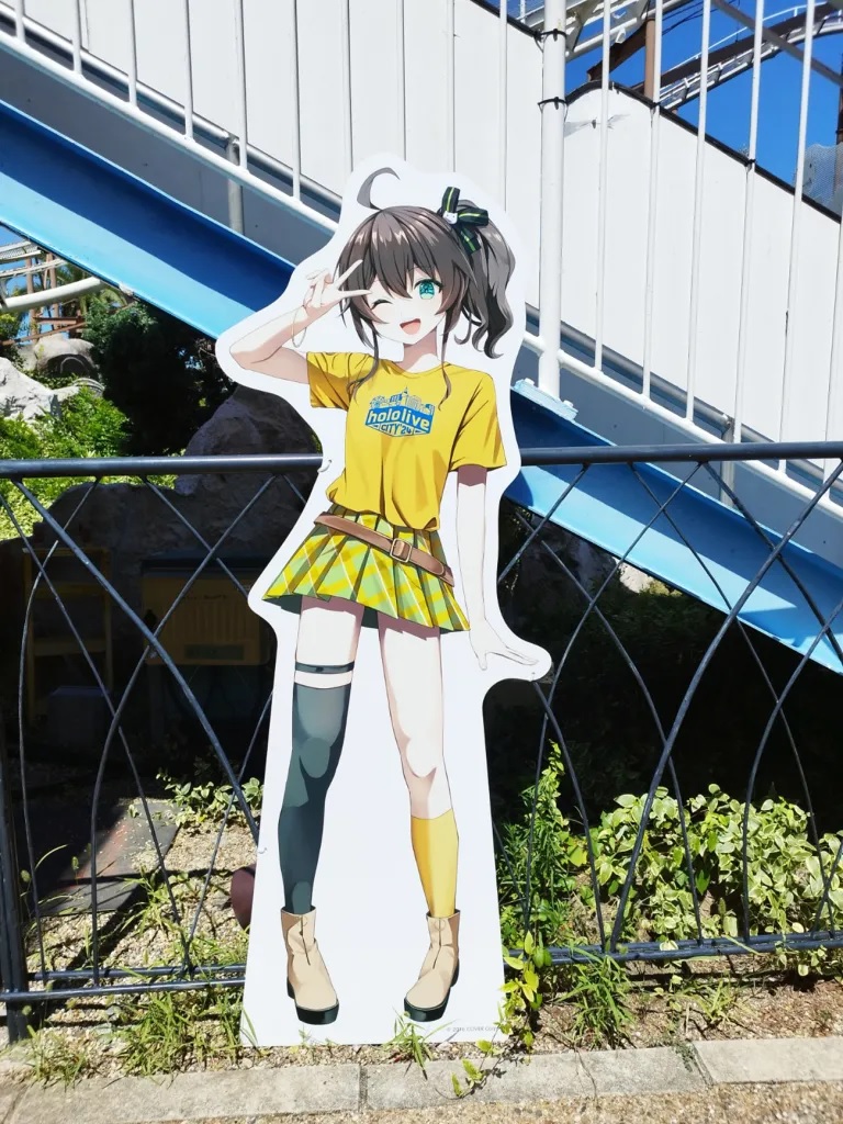 Japanese theme park’s Hololive art event: A fun day for sweaty otaku ...