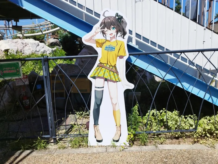 Japanese theme park’s Hololive art event: A fun day for sweaty otaku ...