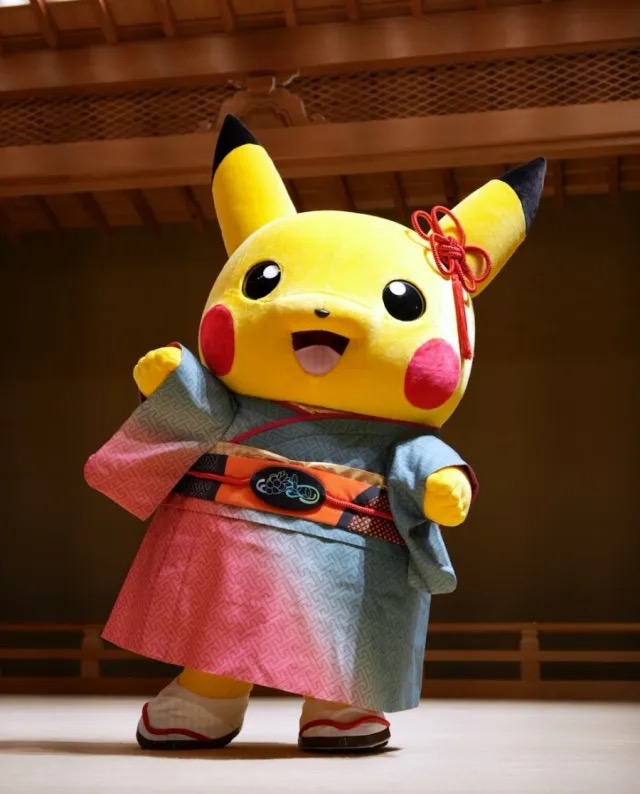 Pikachu appears as a noh actor in kimono at Pokémon x Crafts Exhibition ...