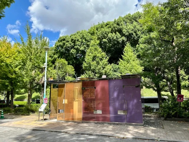 Japanese public toilet in Tokyo has windows that change colour when you ...