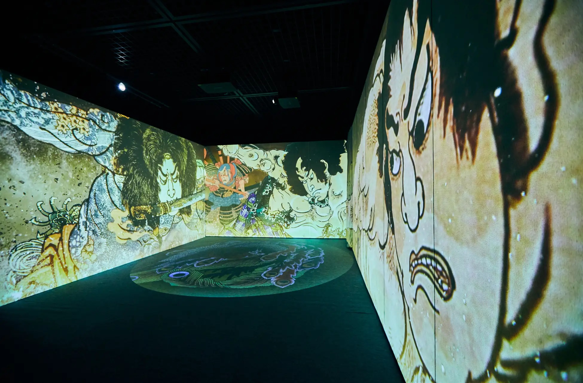 Amazing ukiyo-e art exhibit gives you the chance to step inside a ...