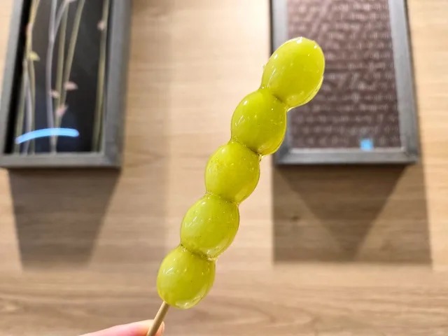 Candy apple cafe is an oasis in Tokyo’s Shinjuku Station dungeon ...