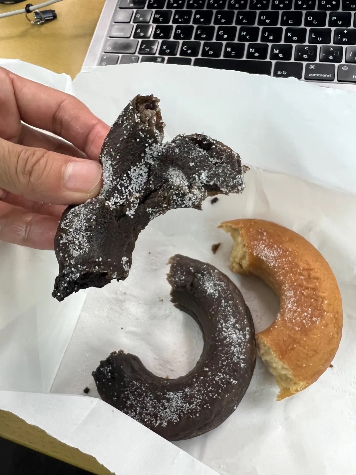 7-Eleven Japan now sells fresh-fried doughnuts, but are they any good ...