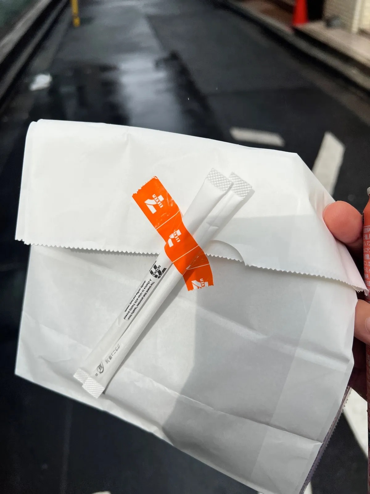 7-Eleven Japan now sells fresh-fried doughnuts, but are they any good ...