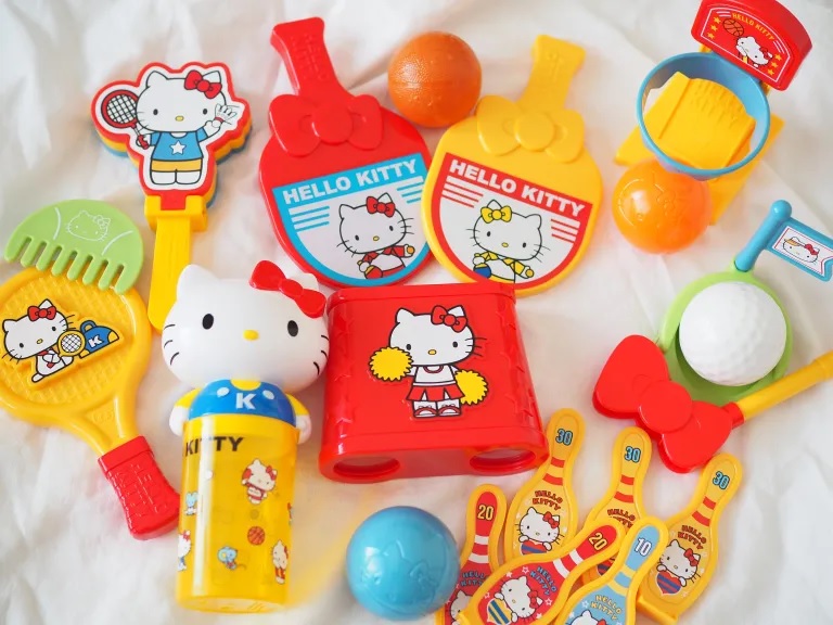 New Hello Kitty McDonald’s Japan Happy Meal toys are here, and Kitty’s ...