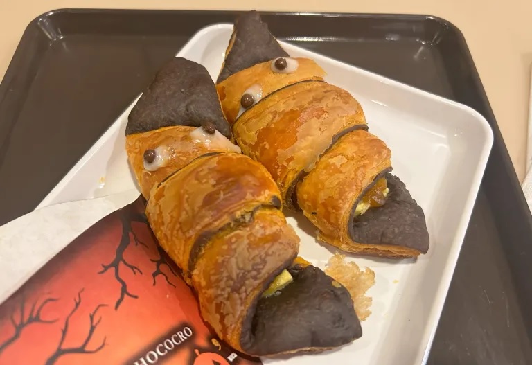 Japan’s Vampire Smoothie arrives with semi-coagulated blood looks for ...