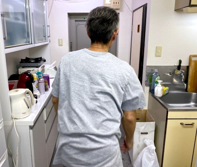 Mr. Sato gets 1,000 yen in food and drink from two stores for a “double senbero”【Japan’s Best ...