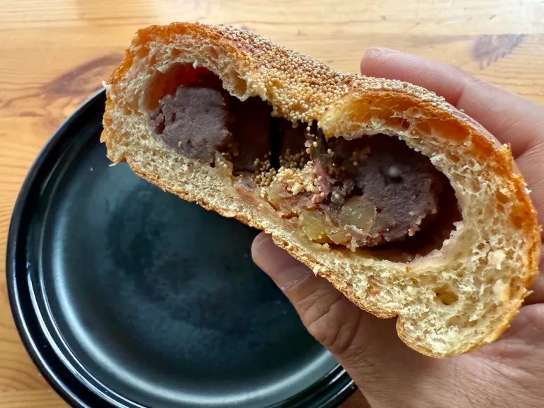 Is Tokyo’s ultra-expensive Satsuki sweet bean bread worth it?【Taste ...