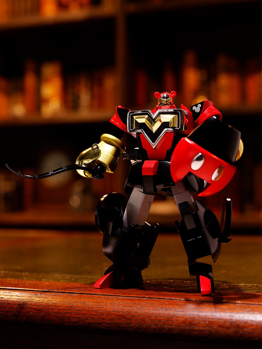 Mickey Mouse in now a transforming robot created by the designer of ...