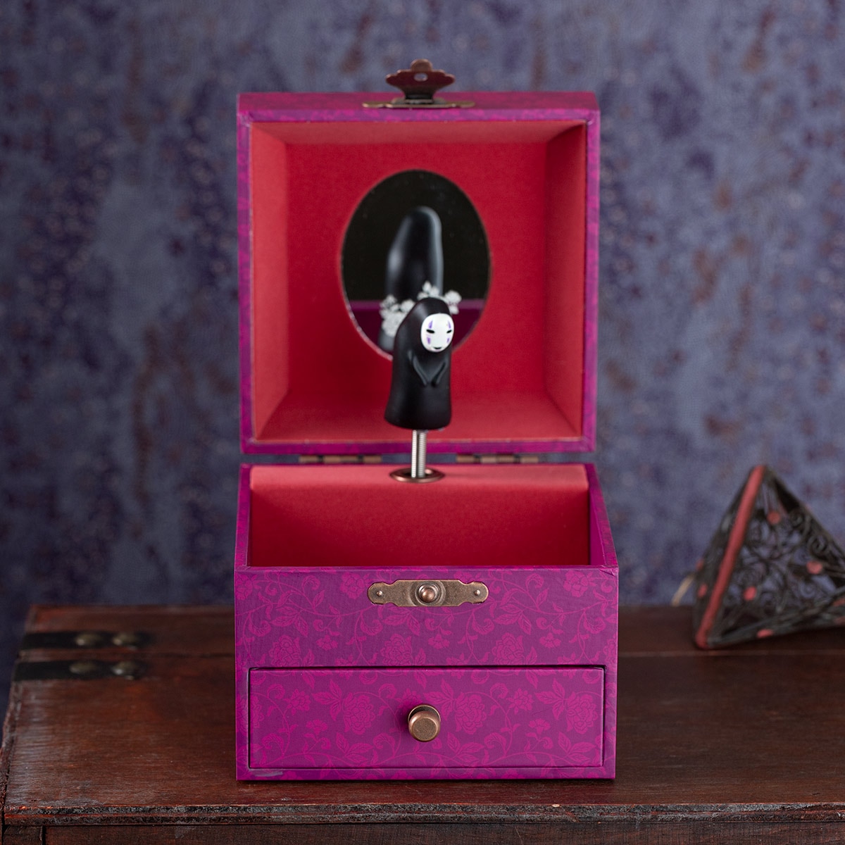 Studio Ghibli adds a Spirited Away jewellery box to its merchandise ...