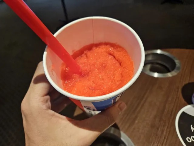 American tourists give us their opinion on the new Icee slushie drinks ...