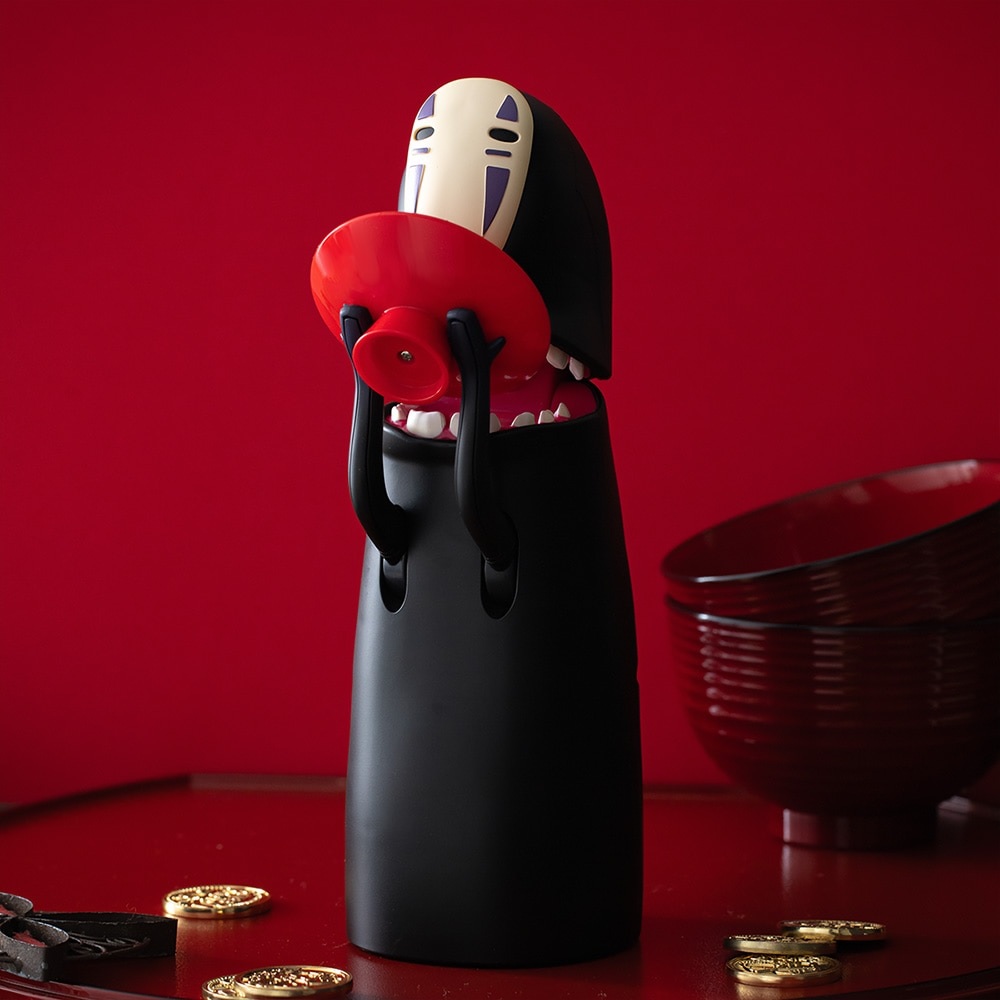 Moving, burping No Face coin bank figure is back to receive your Ghibli ...