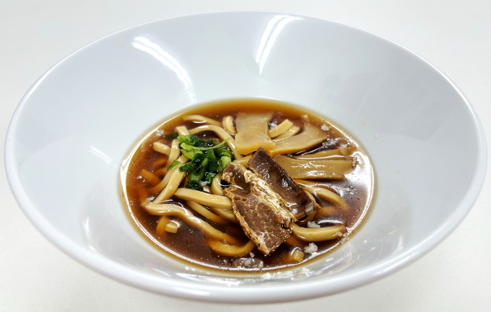 World’s first real ramen in a can now available at Japanese vending ...