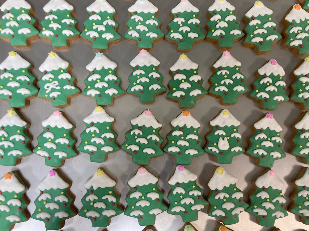 Totoro Christmas tree cookie sets are here, are extra-special for ...