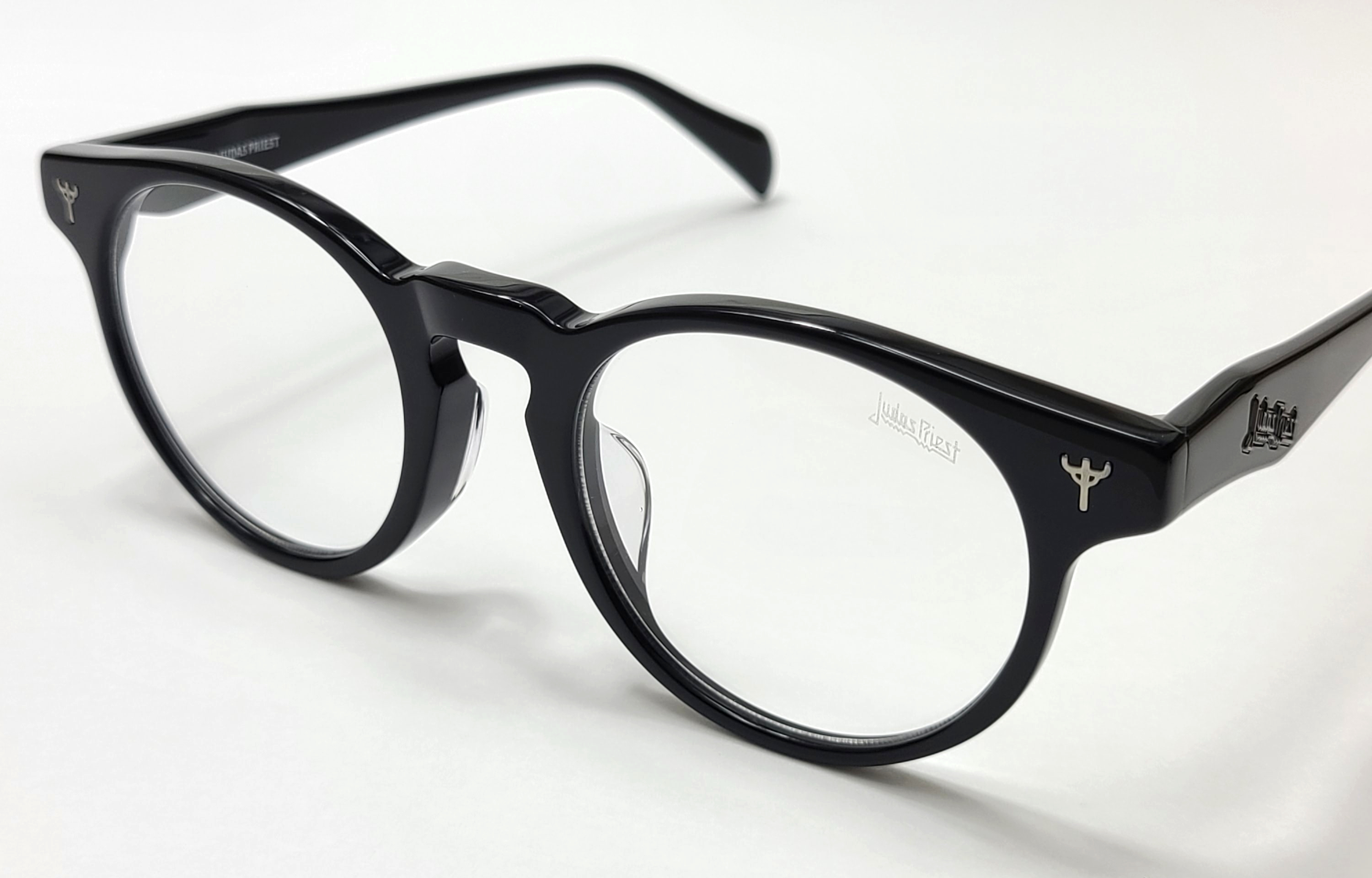 Japanese company develops classy heavy metal band frames for glasses ...