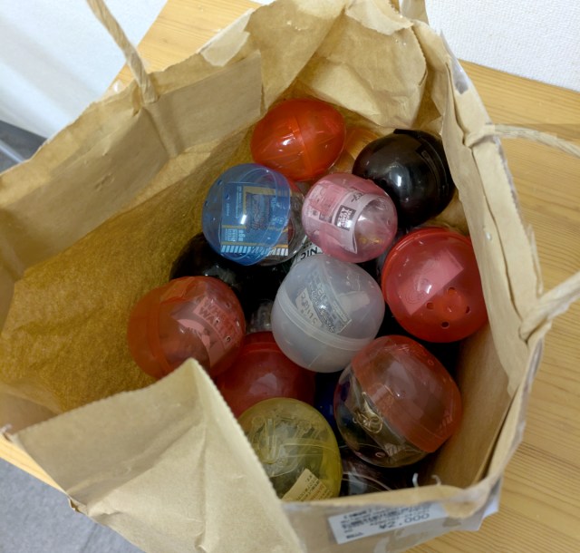 Will we roll in the riches or the dirt with Mulan Akiba’s 2025 capsule ...