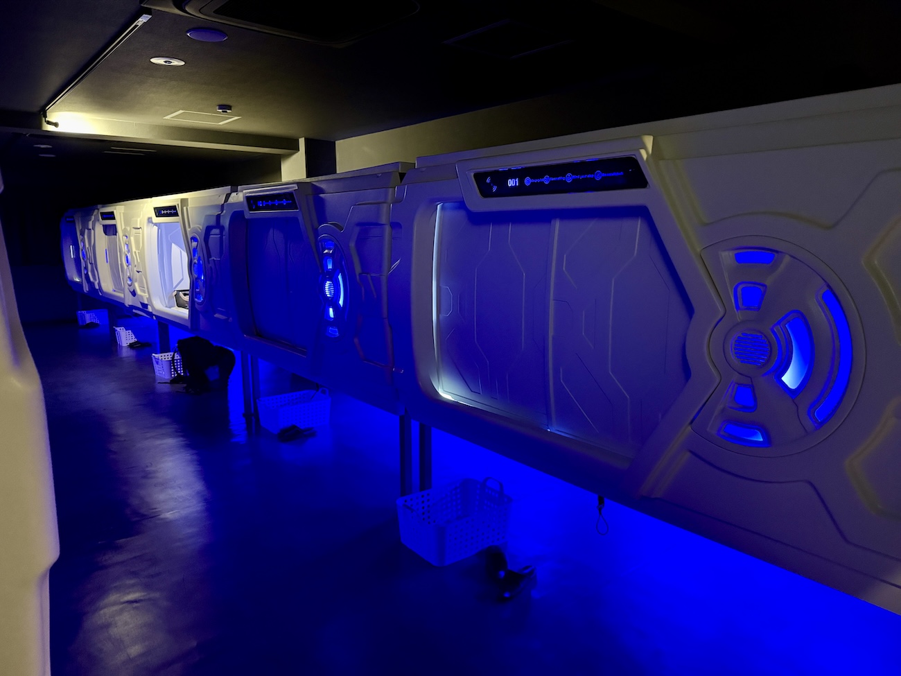 Sleep in a futuristic space pod at this interstellar capsule hotel just ...