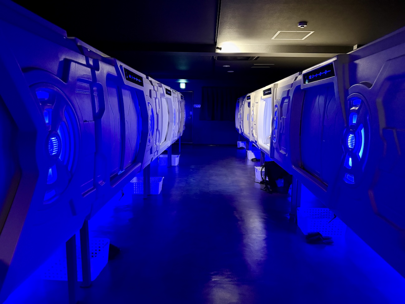 Sleep in a futuristic space pod at this interstellar capsule hotel just ...