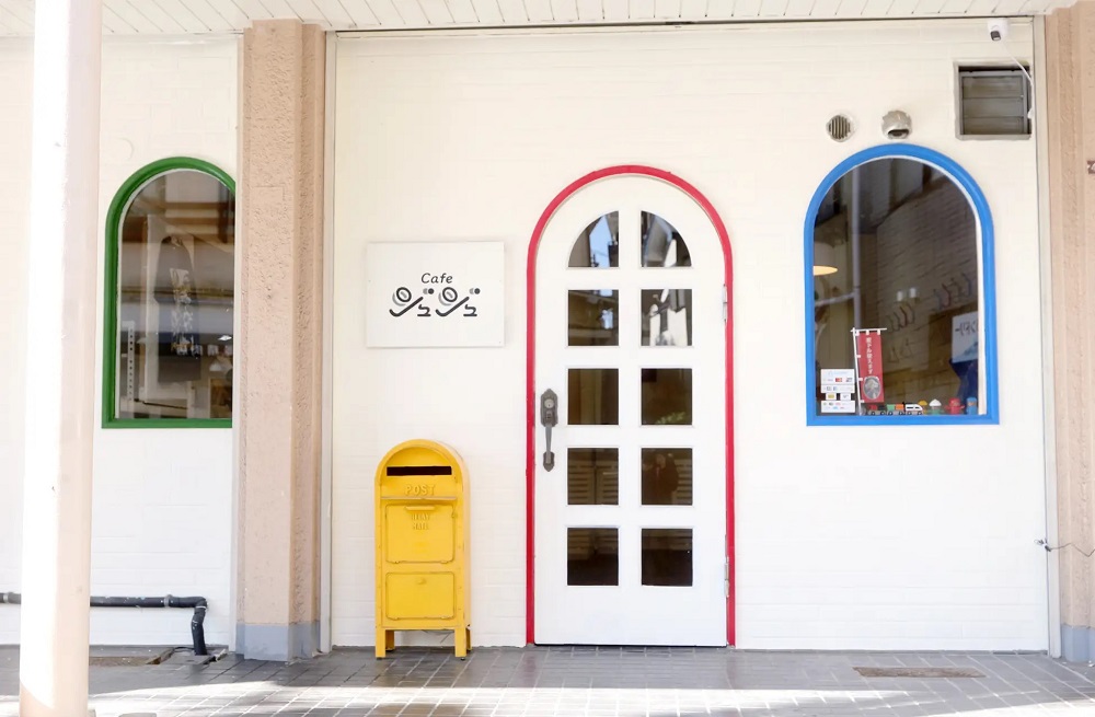 Cursed artifact cafe opens in Tokyo, is naturally also cute and serves ...