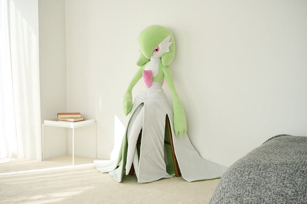 Life-size Pokémon plushie is here for big Gardevoir fans who want a big ...