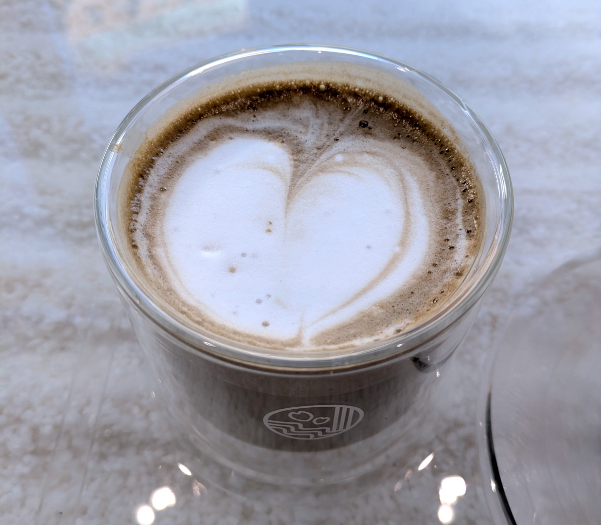 Ruru Cafe Shibuya wows customers by serving coffee and sweets on unique ...