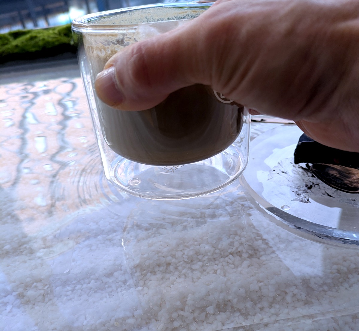 Ruru Cafe Shibuya wows customers by serving coffee and sweets on unique ...