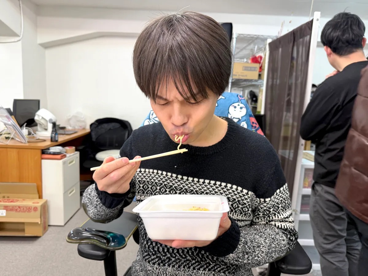 Are Japan’s Strawberry Shortcake instant noodles as gross as they say ...