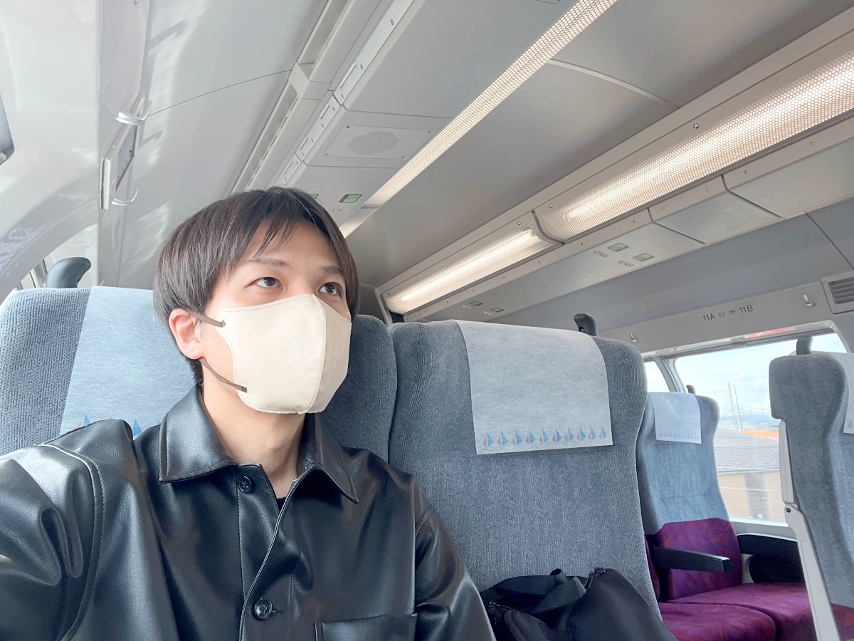 Tokyo trains now have new first-class Green Cars, but are they a sell ...