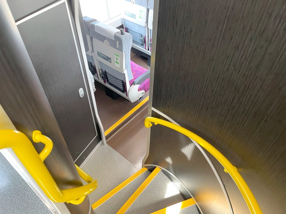 Tokyo trains now have new first-class Green Cars, but are they a sell ...
