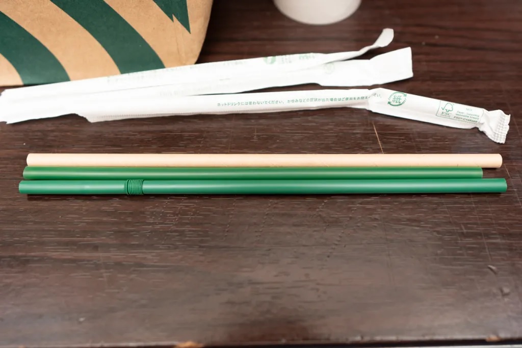Sayonara, paper straws? Starbucks Japan rolls out new biomass plastic ...
