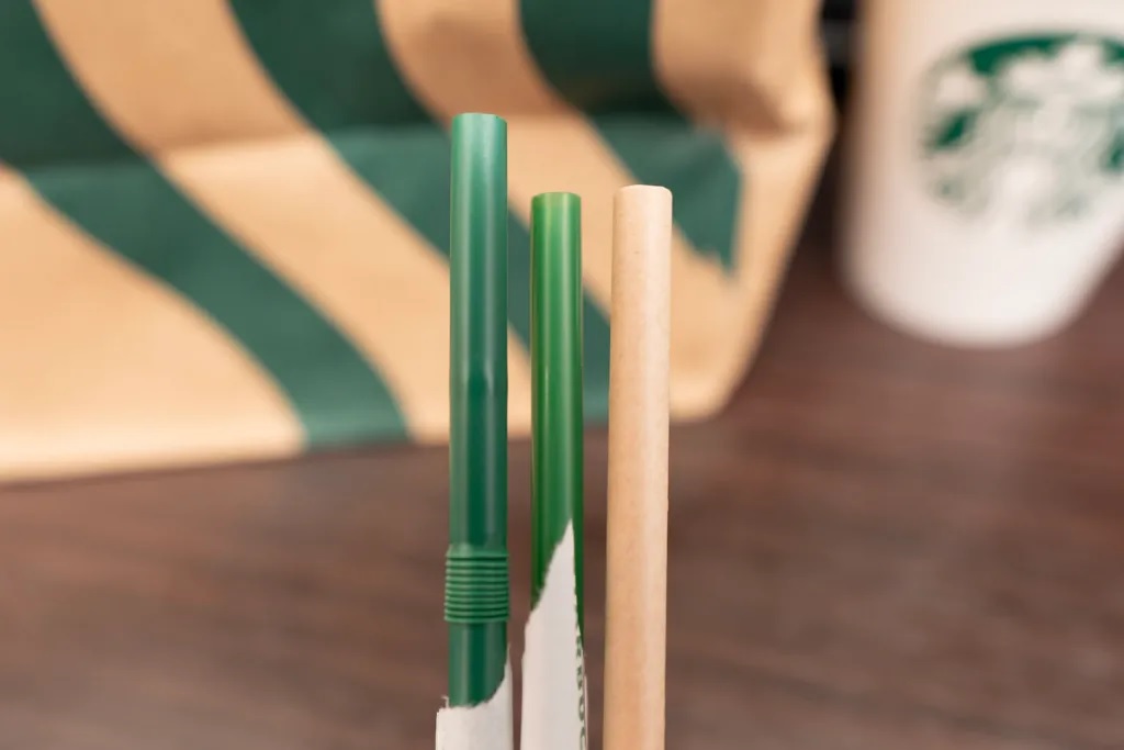 Sayonara, paper straws? Starbucks Japan rolls out new biomass plastic ...