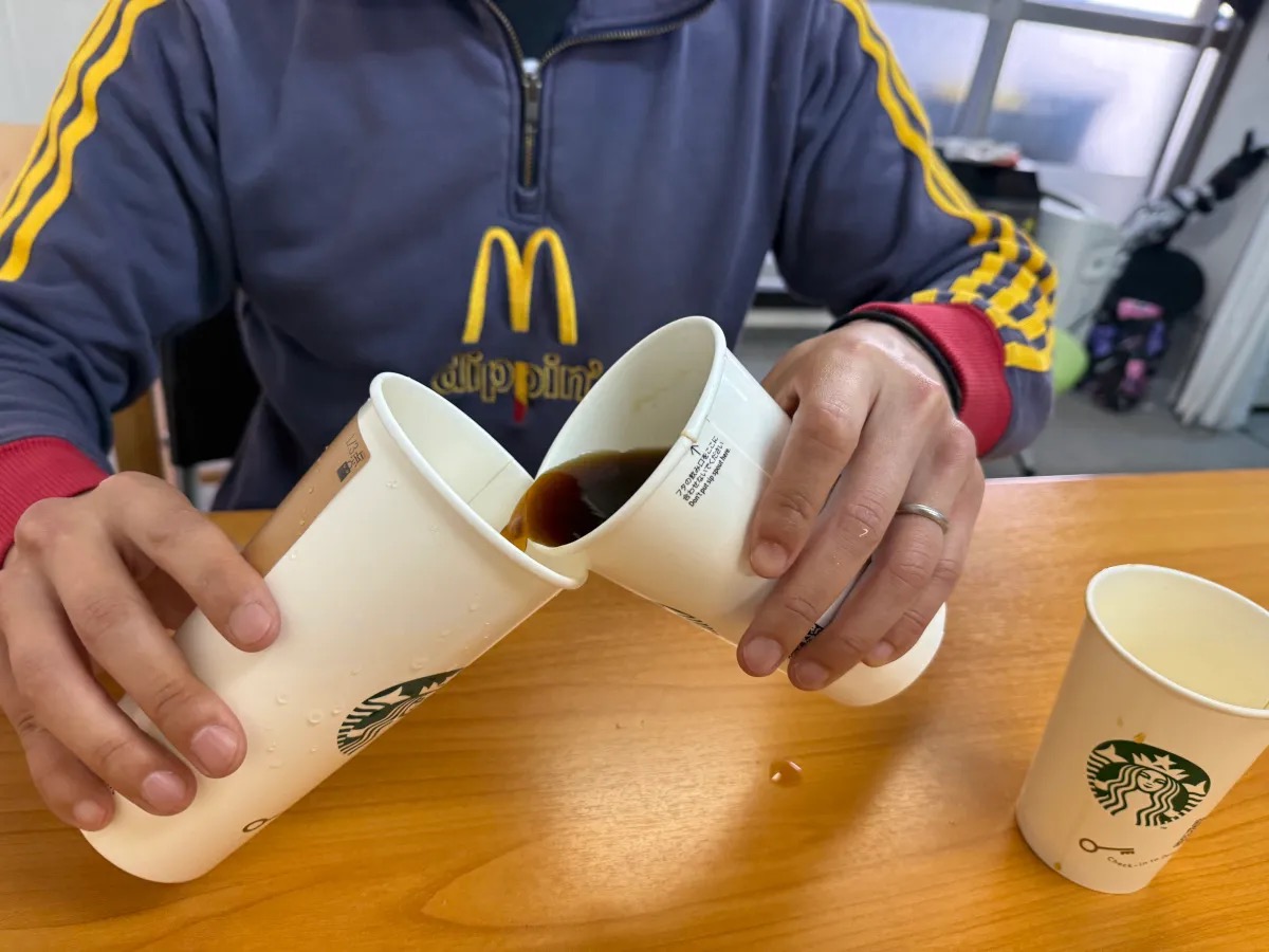 Are all Starbucks coffee sizes the same? Testing the viral video claim ...