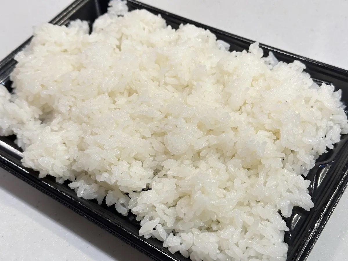 Electric conveyor belt sushi kit brings the fun of a revolving sushi ...