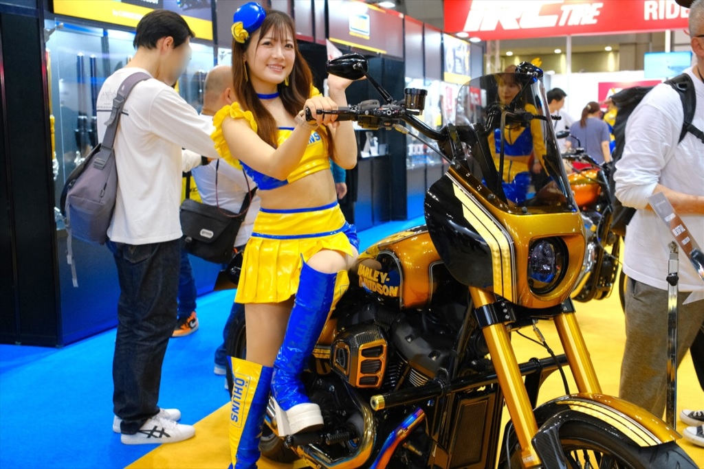 The beautiful booth models of the Tokyo Motorcycle Show【Photos ...