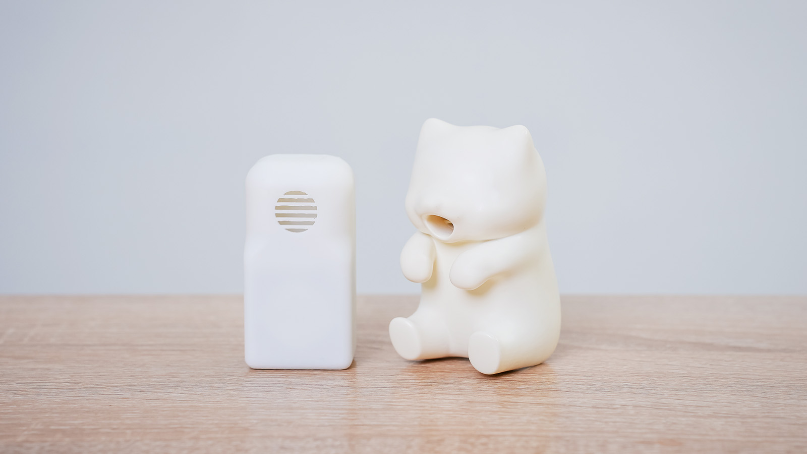 Nekojita Fufu: Cute cat robot cools your drinks, becomes a viral ...