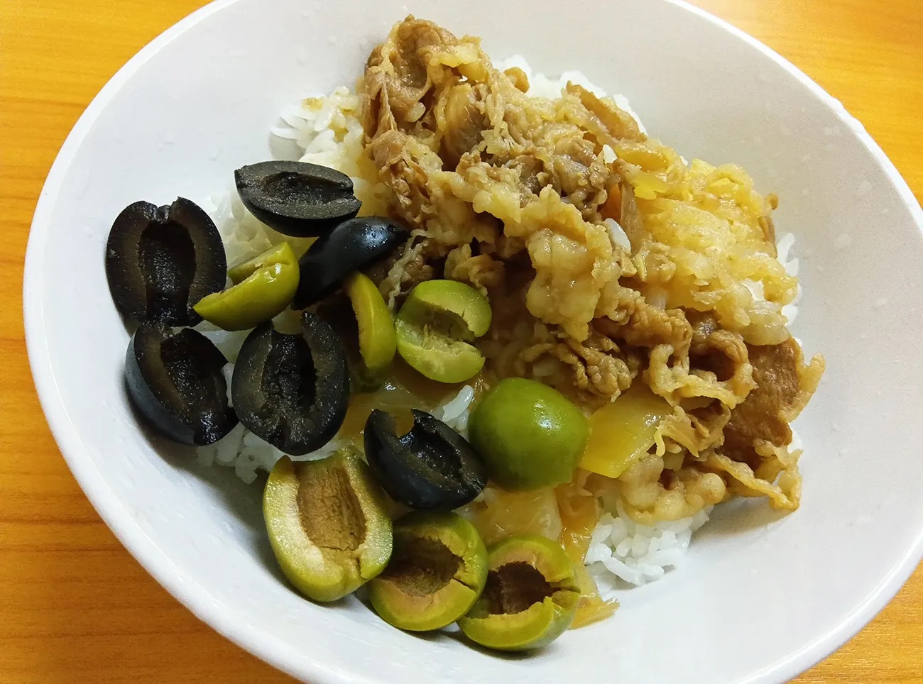 Sukiya closes its beef bowl restaurants in Japan after rat and ...