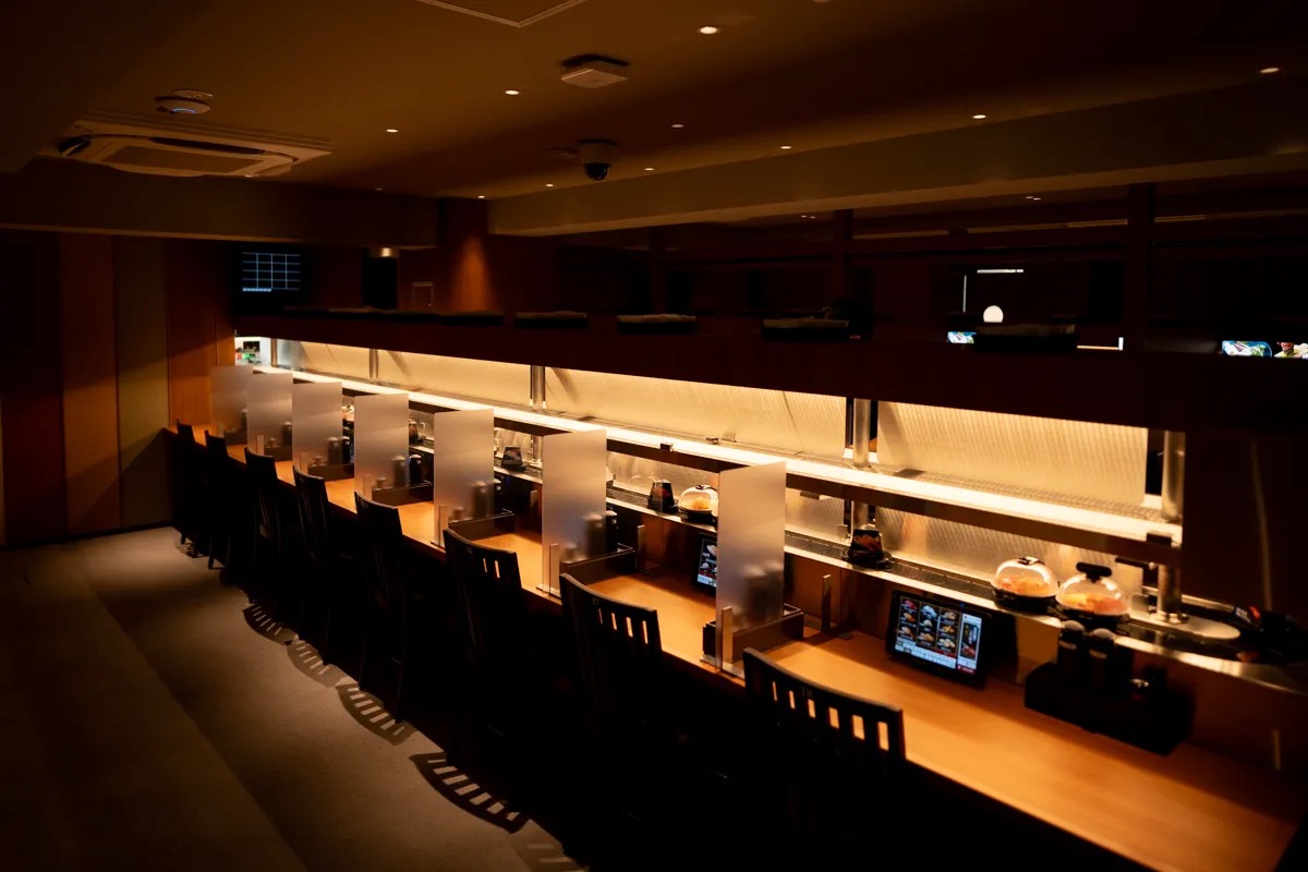 Kura Sushi opens new high-end revolving bar restaurant in Tokyo ...