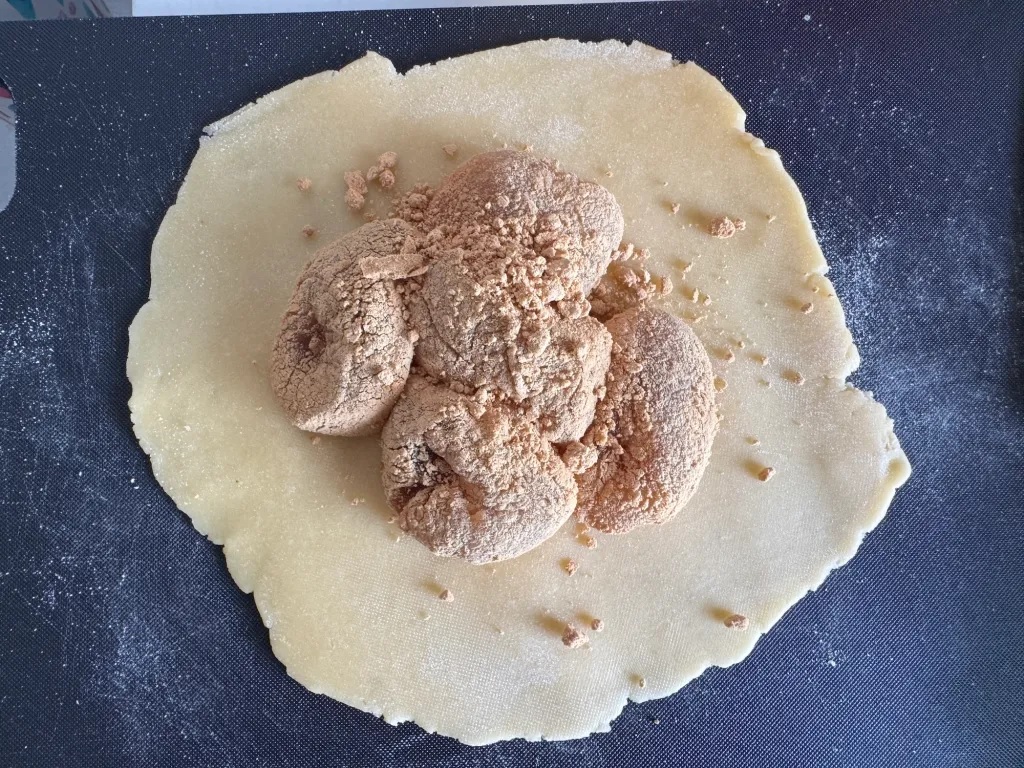 Rice ball melon bread – A treat Japanese bakeries aren’t crazy enough ...