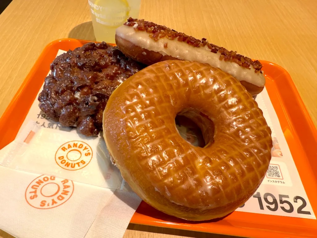 Randy’s Donuts opens first-ever branch in Japan, brings L.A.’s donuts ...